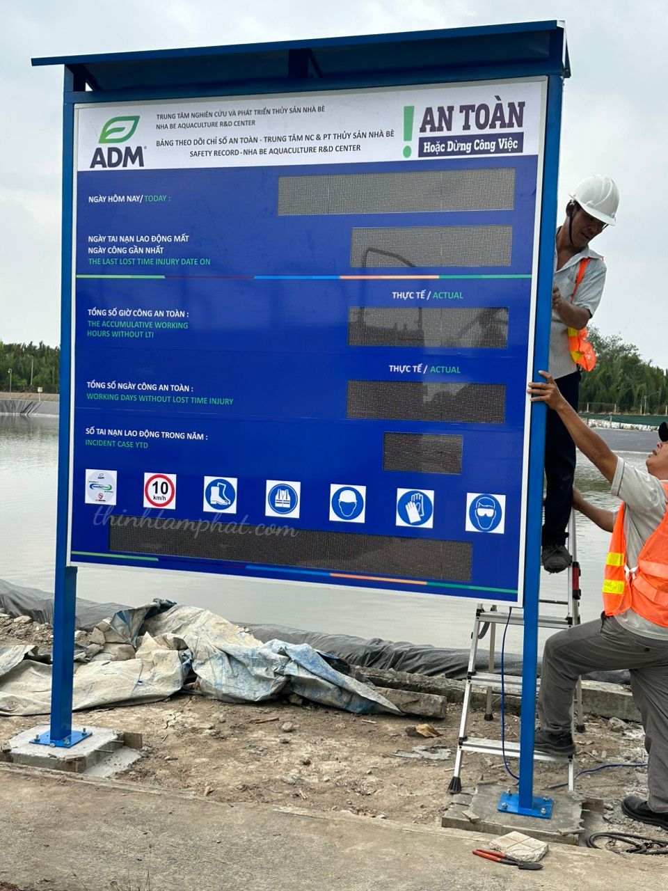 Bảng điện tử theo dõi an toàn lao động outdoor - Thịnh Tâm Phát